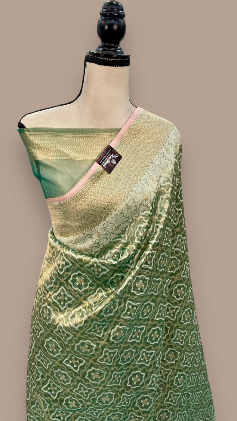 Pure Tissue Reshmi zari Banarasi Saree — The Handlooms